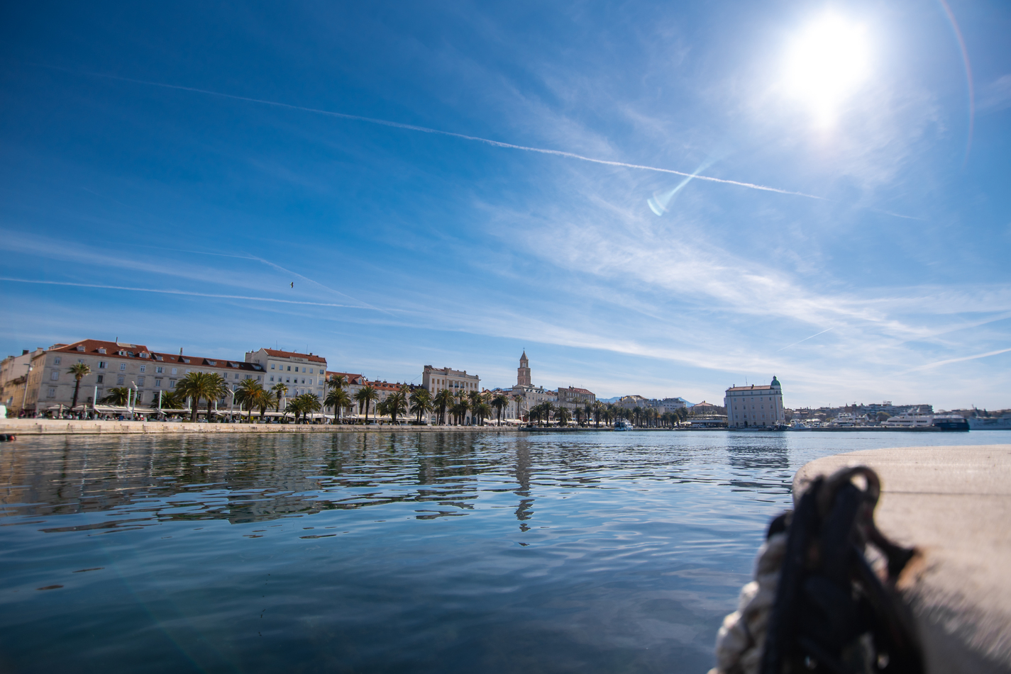 Split through the eyes of digital nomads