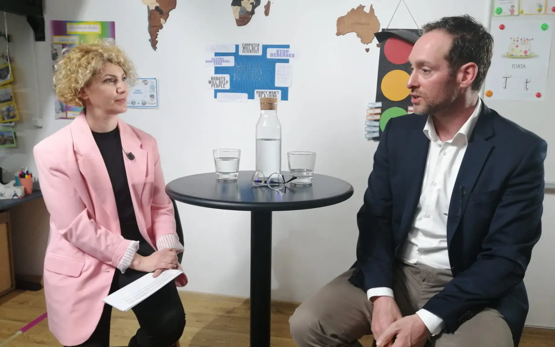 Jan de Jong at Harfa's Education for the Future meetup: Children should ...